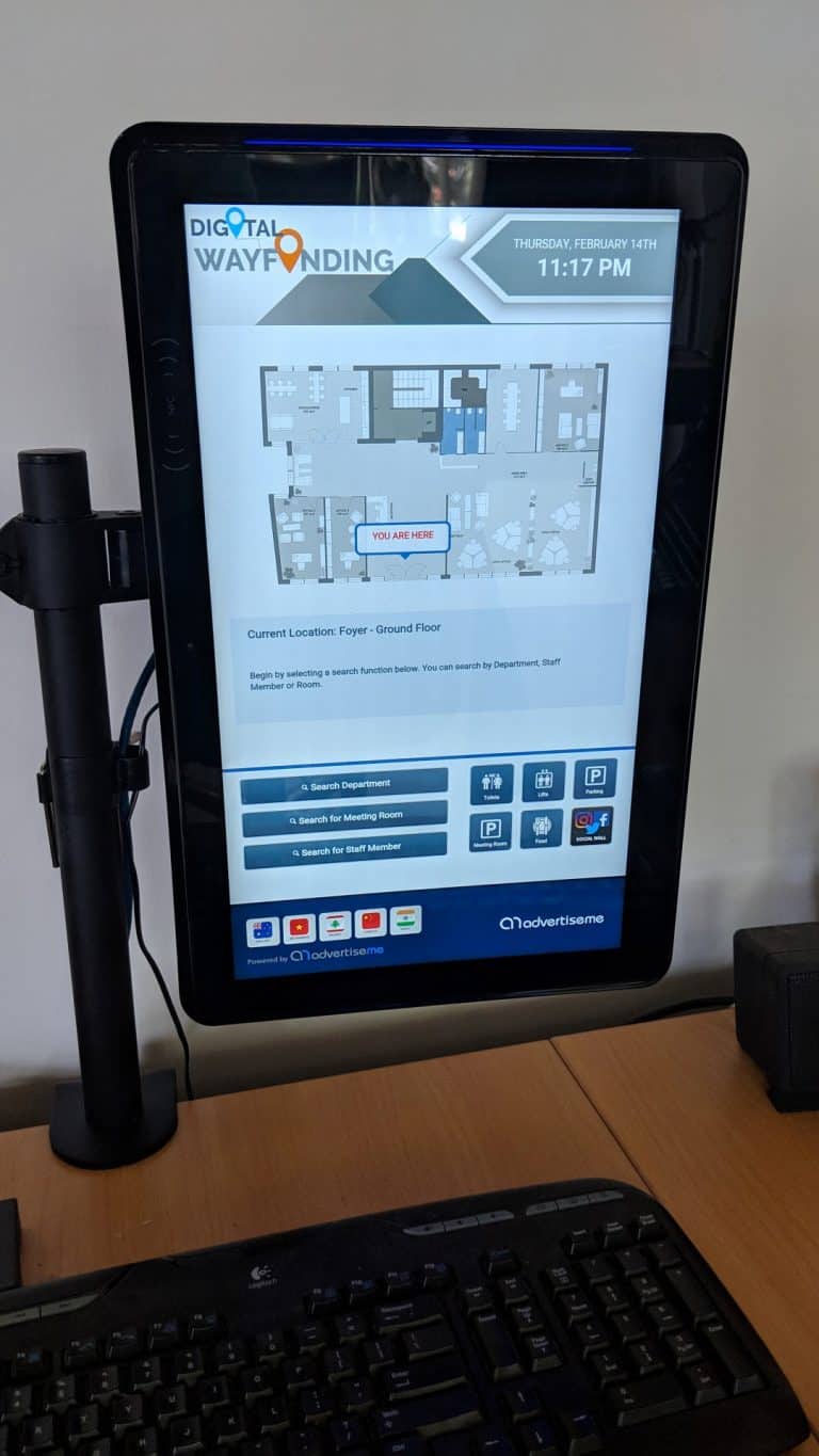 IMPROVE THE CUSTOMER EXPERIENCE AT THE RECEPTION DESK - Digital ...